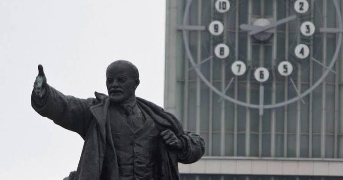 Lenin and the politics of broken time | Links